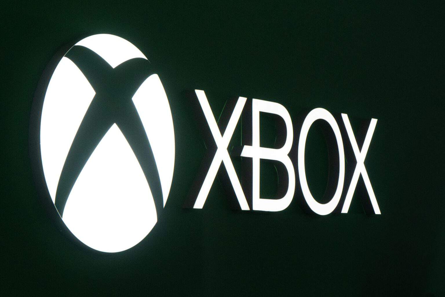 All Xbox Generation Release Dates: Timeline & Console History - GadgetMates